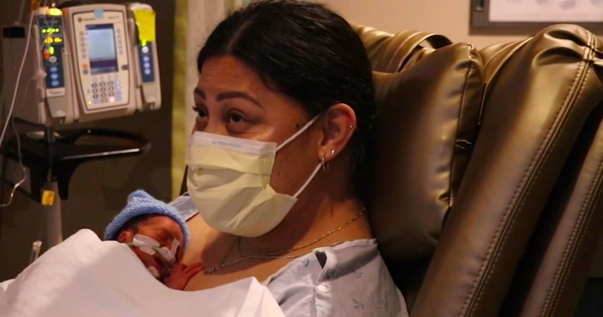 Woman gives birth mid-flight on Delta plane to Hawaii with help from ...