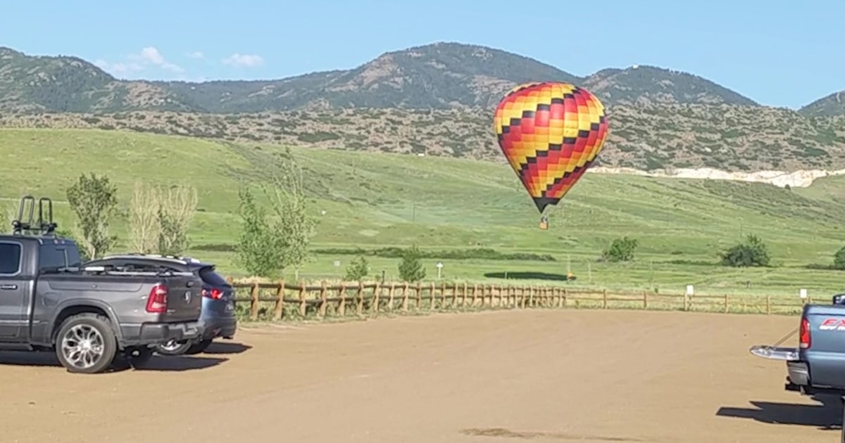 Hot air balloon crash lands in Colorado leaving multiple injured