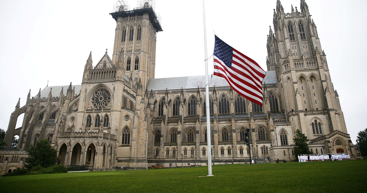 Washington National Cathedral mourning bell marks 600,000 U.S. Covid deaths