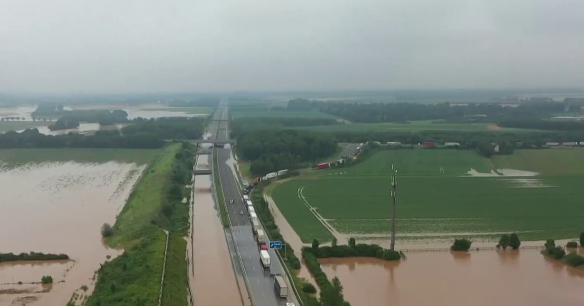 Hundreds missing after deadly flooding in Germany