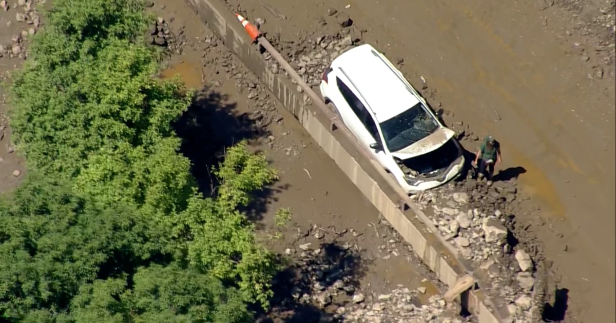 Mudslide traps over a hundred motorists overnight in Colorado