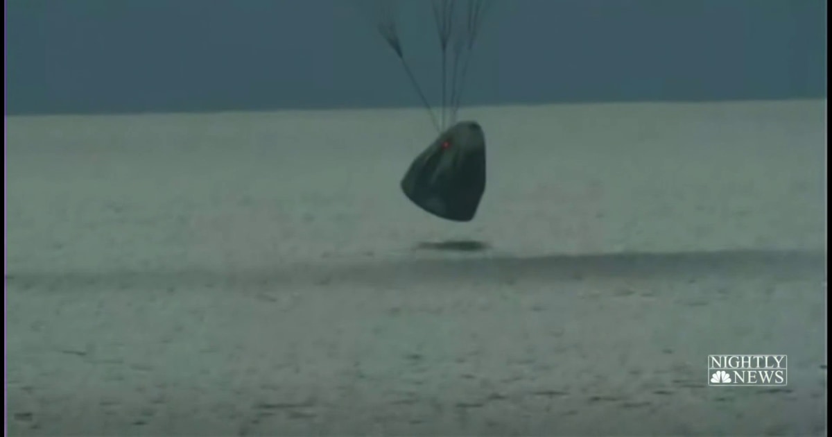 Space X dragon capsule makes historic splashdown