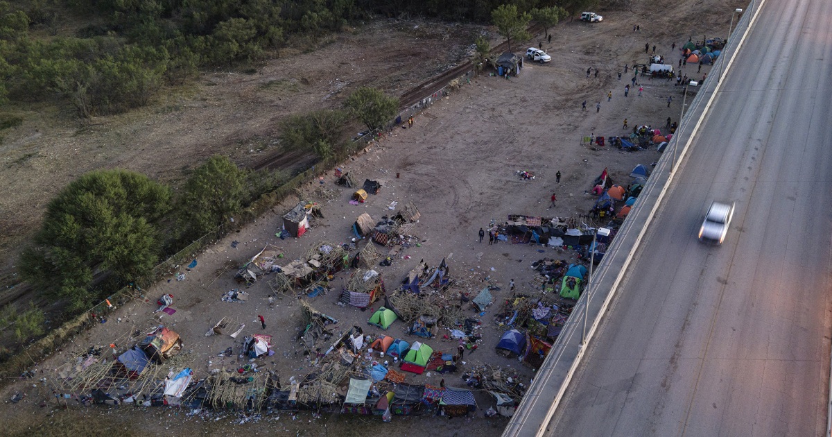 Drone footage shows U.S. Border Patrol clearing migrant camp at Texas ...
