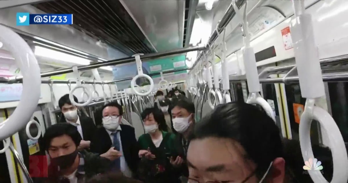 Passengers injured during Tokyo subway attack