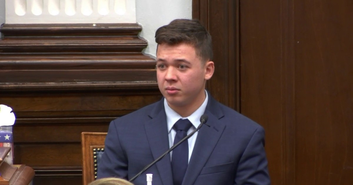 Kyle Rittenhouse testifies at homicide trial in Kenosha