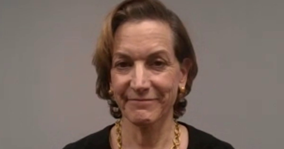 Anne Applebaum: U.S. has 'fallen behind' in addressing autocrats