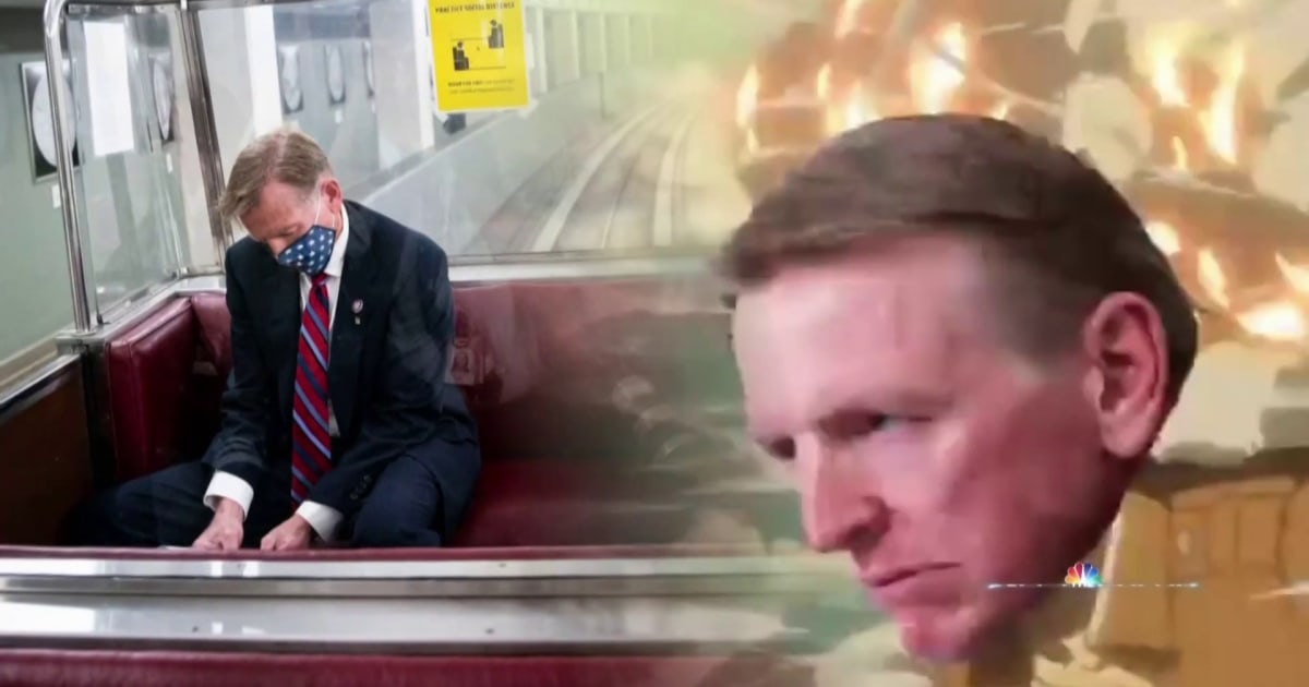 Rittenhouse praised on right-wing media as a "hero"