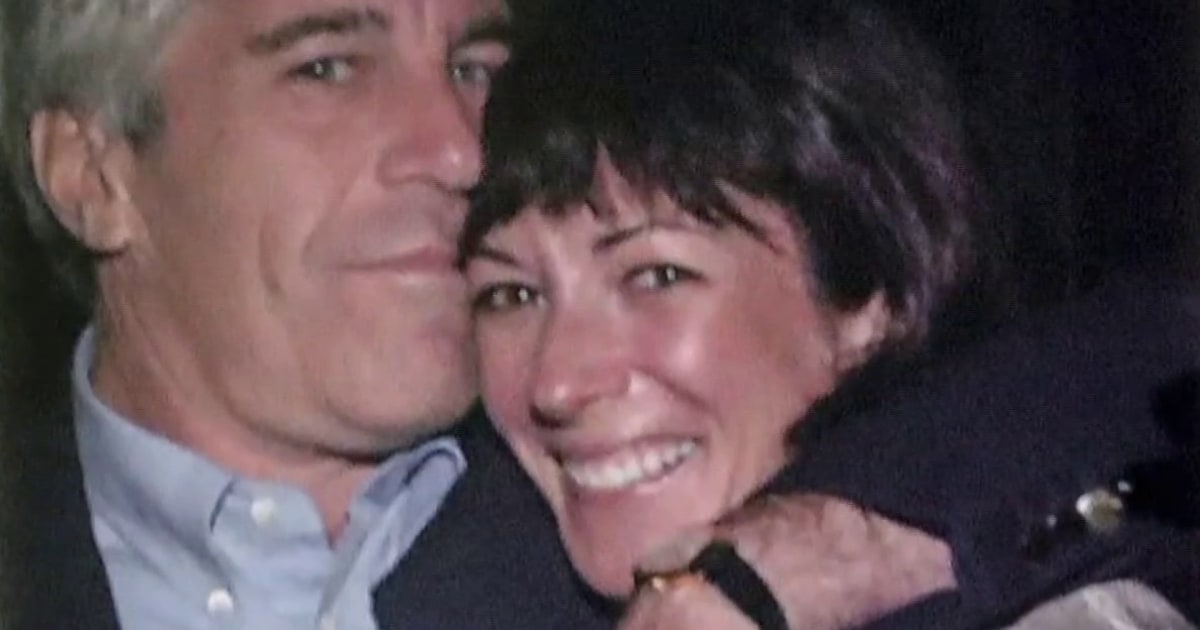 Ghislaine Maxwell Trial Begins Jeffrey Epstein S Pilot Testifies