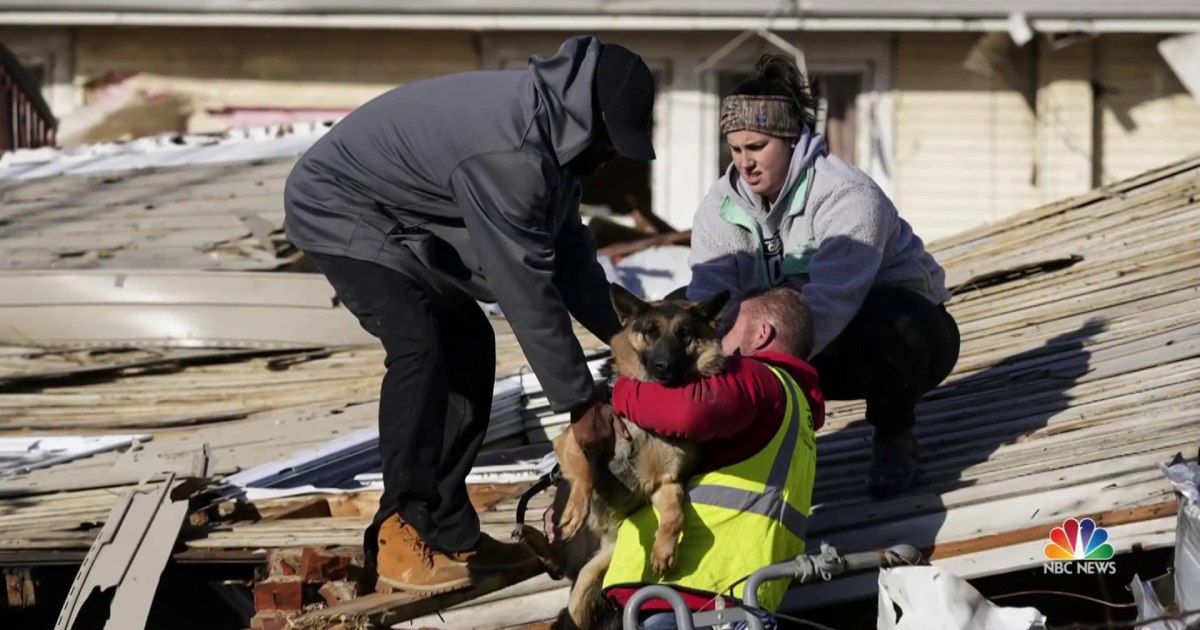 Heroes risk their lives to help with tornado recovery efforts