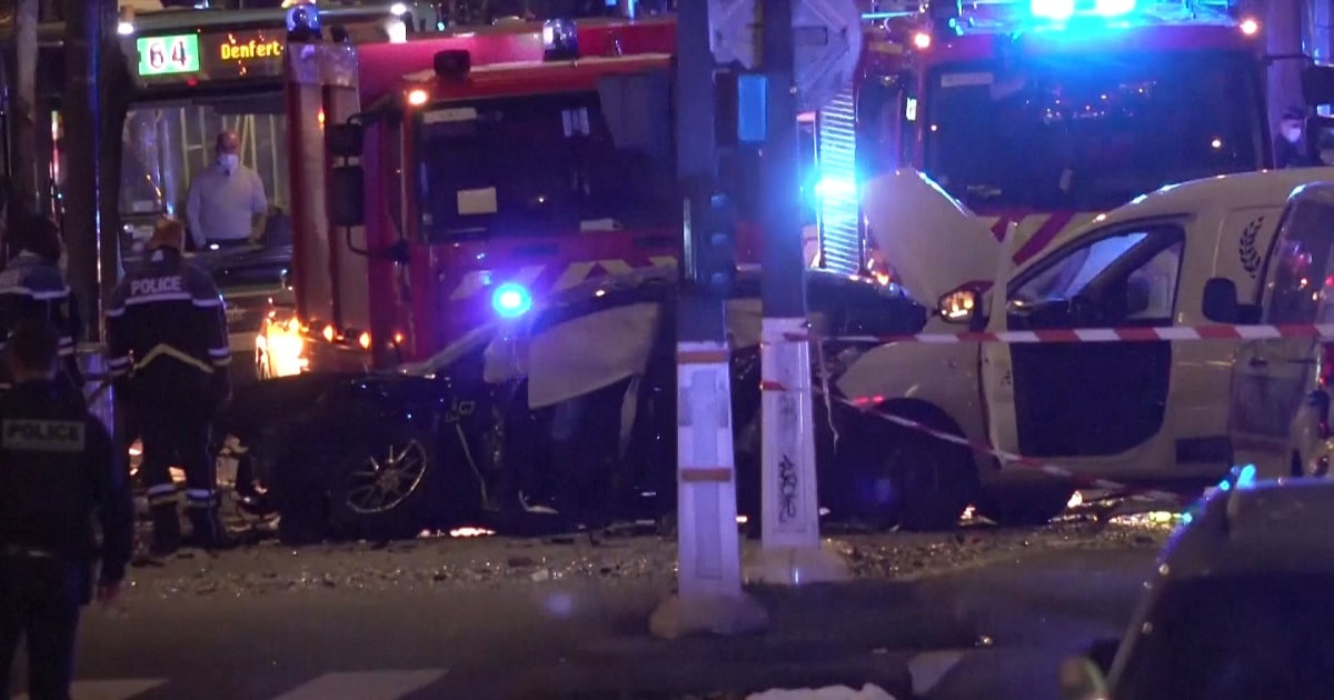 Speeding Tesla caught on camera before deadly Paris crash