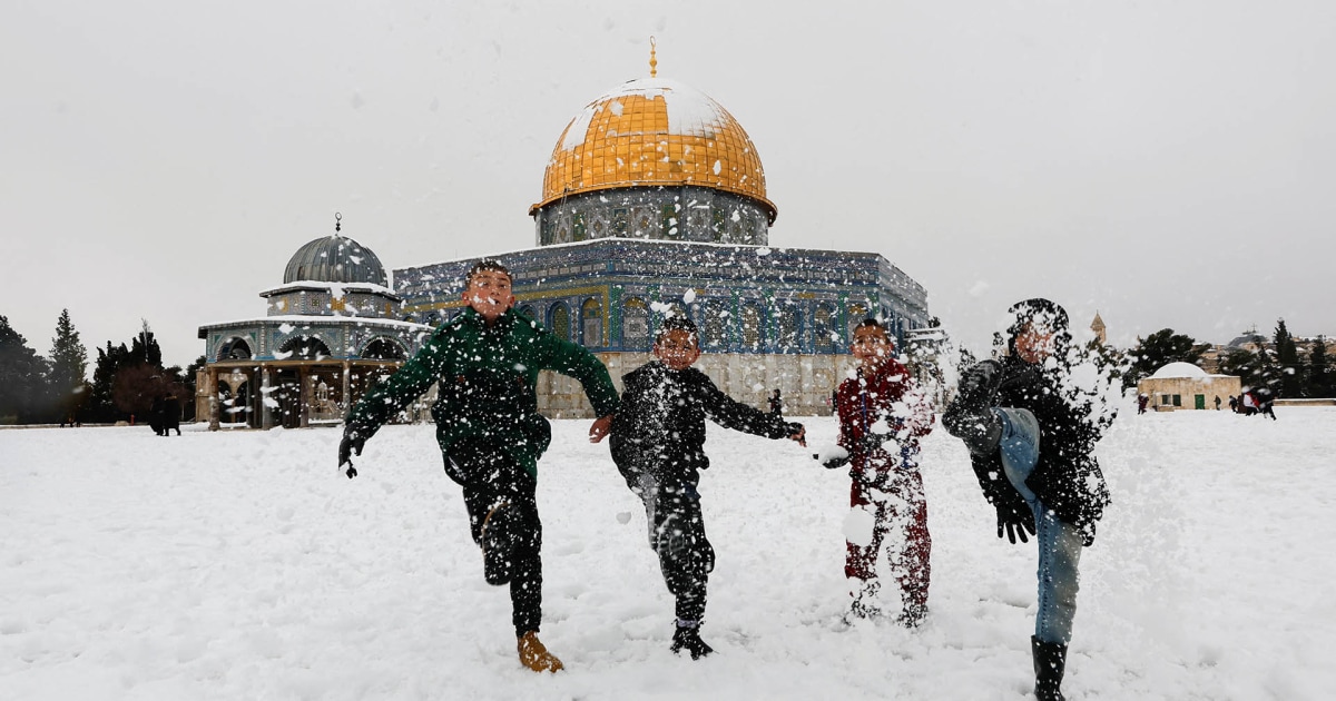 Rare snowfall blankets Jerusalem's Old City