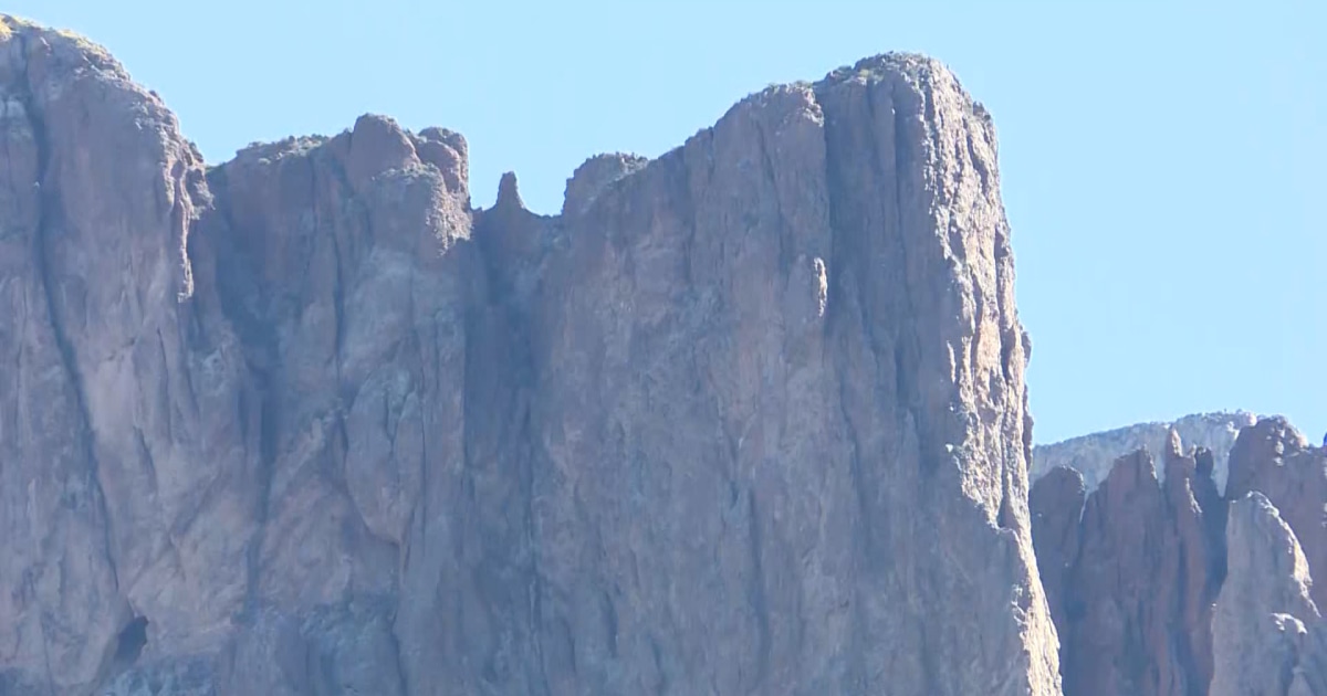 Arizona hiker falls 700 feet to his death while trying to take photo