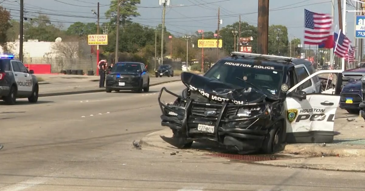 Houston police release body cam video showing aftermath of fatal ...