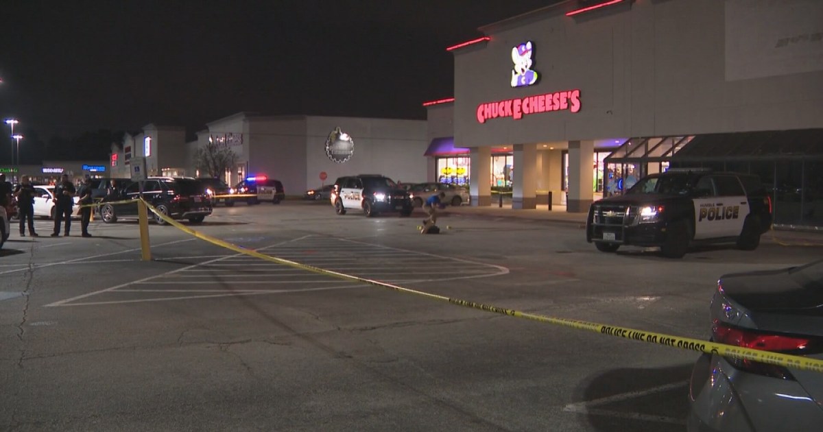 Texas police arrest suspect in fatal Chuck E. Cheese shooting