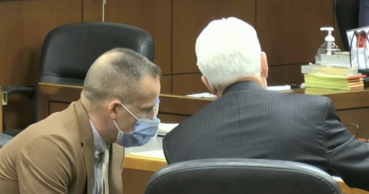 Trial begins for officer involved in police raid that killed Breonna Taylor