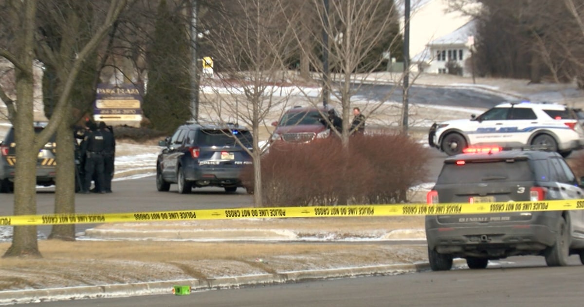 Shooting at Milwaukee apartment leaves 3 dead, 1 injured