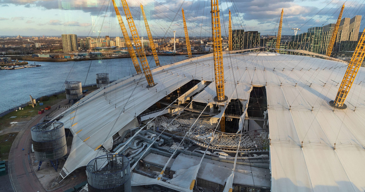 Storm Eunice causes chaos in U.K., rips cover off O2 Arena