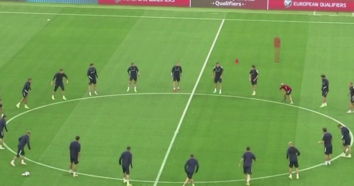 FIFA suspends Russia from competing in World Cup