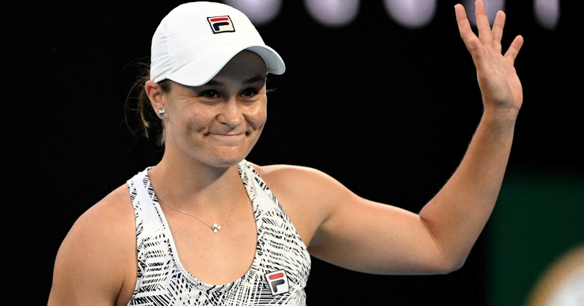 World No. 1 Ash Barty stuns tennis with retirement