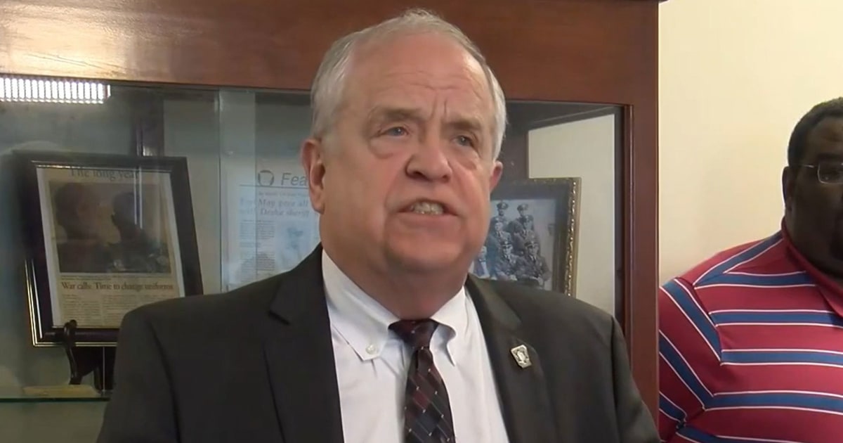 Arkansas car show shooting leaves 1 dead, 28 including children injured