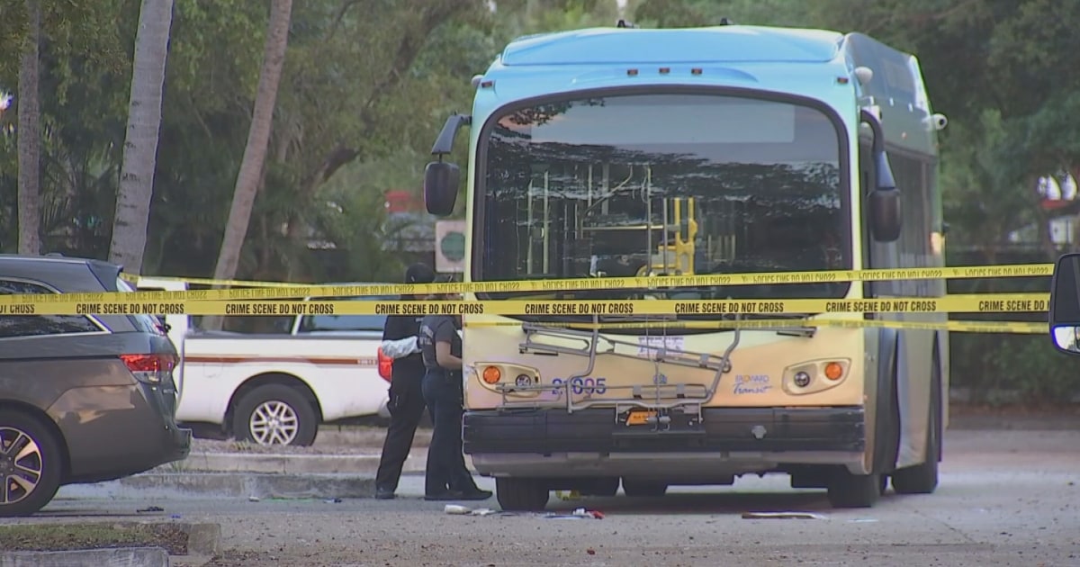 Florida bus driver 'saved lives' during deadly shooting