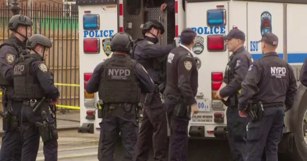 Manhunt Underway For Brooklyn Subway Shooting Suspect