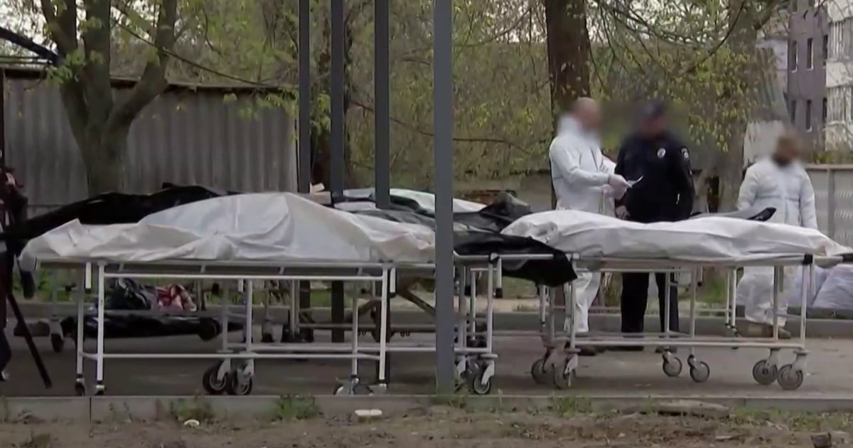 Bucha deals with massive task of burying the dead