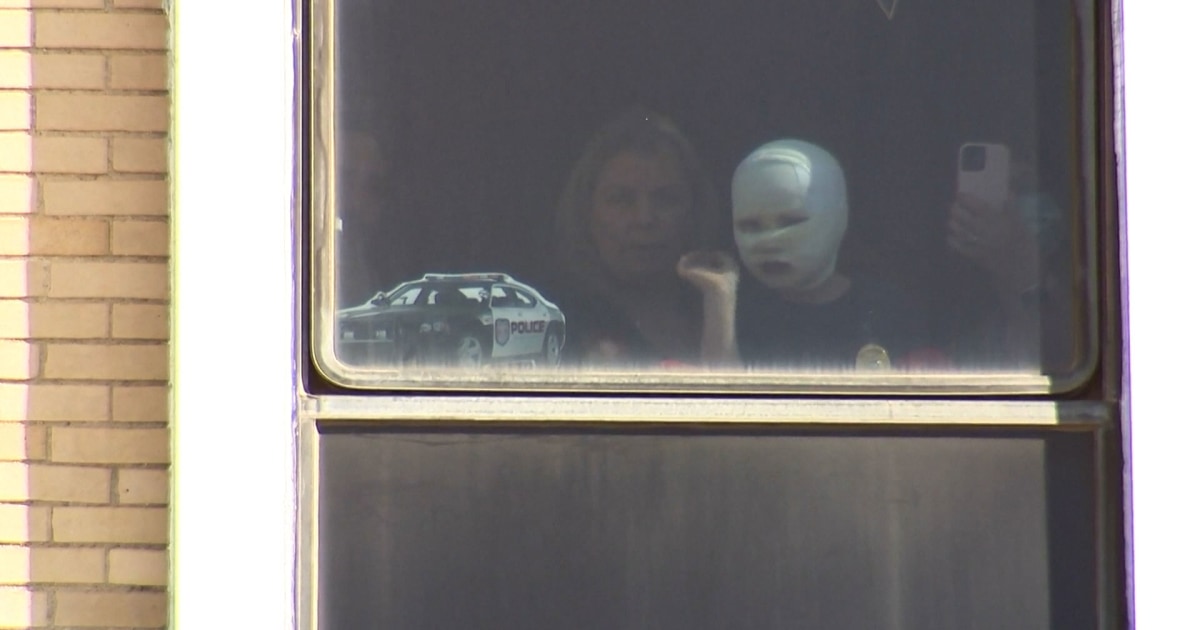 Connecticut community shows support for 6-year-old burn victim