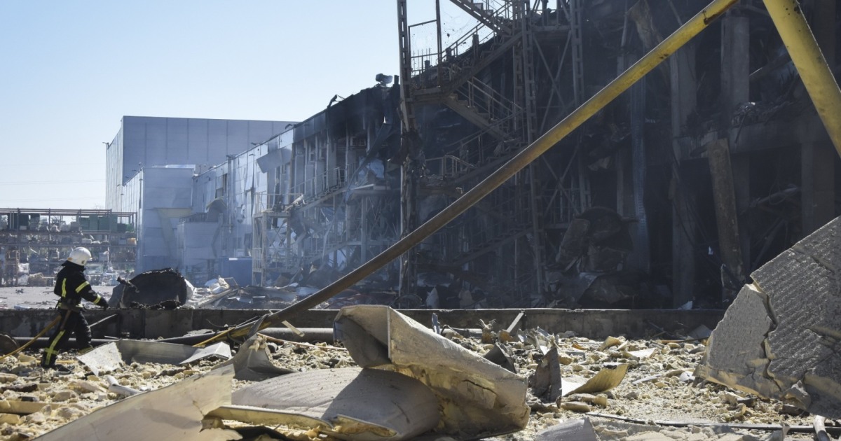 Russian forces renew attacks on Ukrainian port city of Odesa