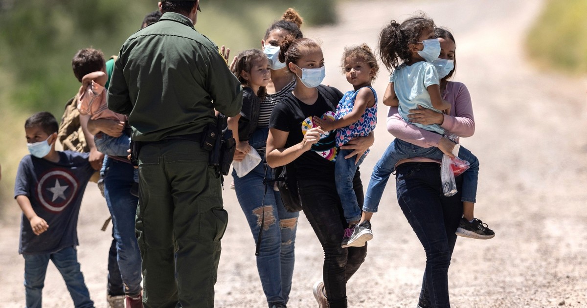 Record number of migrants arrived at U.S.-Mexico border in April