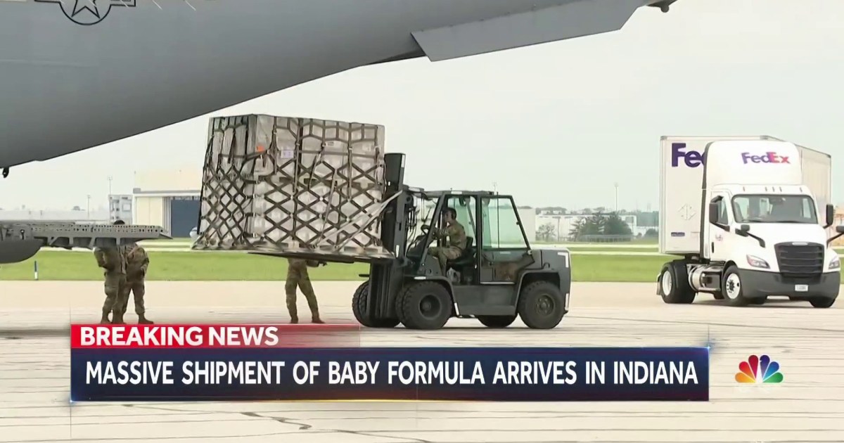 First shipment of baby formula from Europe arrives in the U.S.