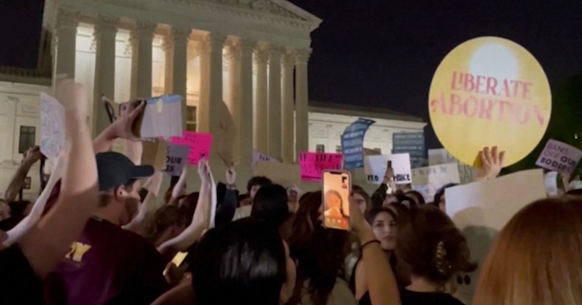 Thousands protest outside Supreme Court after abortion draft ruling leak