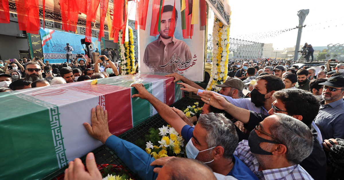 Hundreds attend funeral for killed Iranian Revolutionary Guard colonel