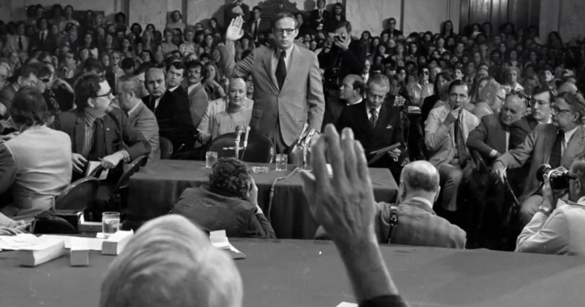 Watergate prosecutors draw parallels with 1/6 hearings