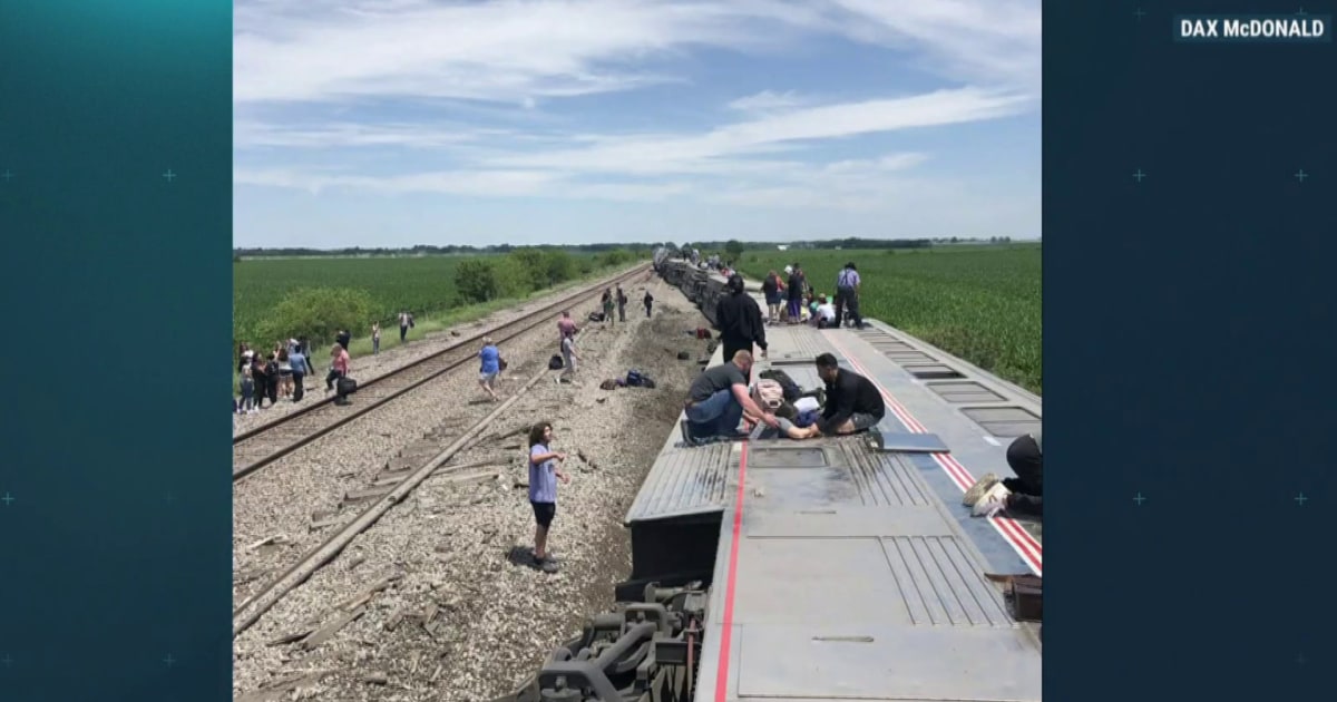 Amtrak train crash passenger describes moments during derailment in ...