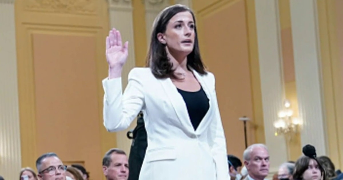 Fmr. aide to Mark Meadows, Cassidy Hutchinson, testifies before Jan. 6 Cmte