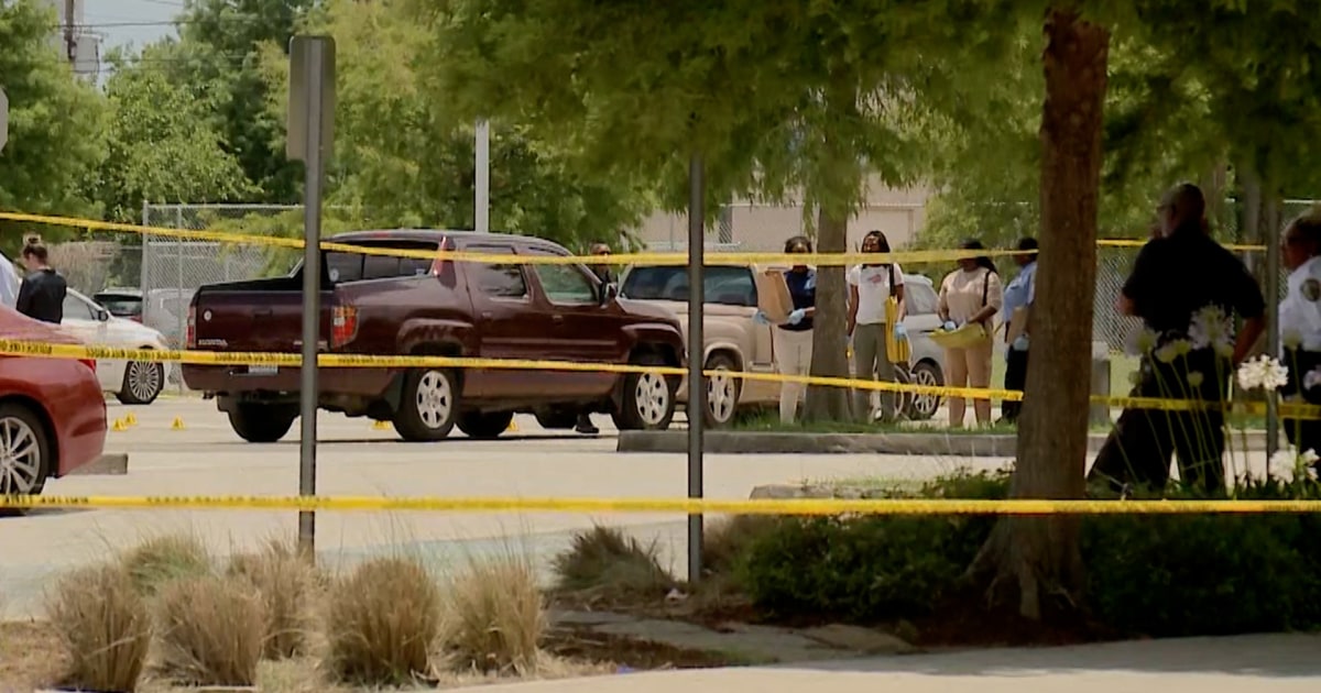 Students and families shaken by shooting near New Orleans high school ...