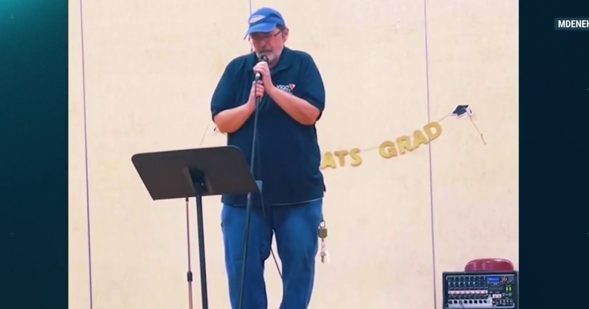 Elementary school janitor surprises audience with 'Don’t Stop Believin ...