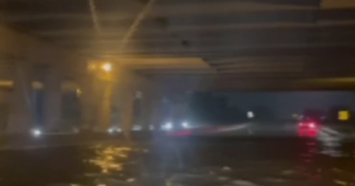 Record-breaking rainfall triggers flash flooding in St. Louis