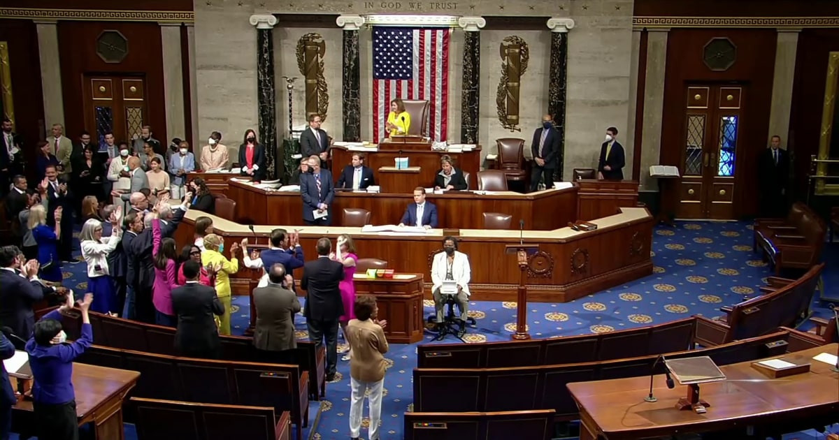 Democrats celebrate passing of Inflation Reduction Act