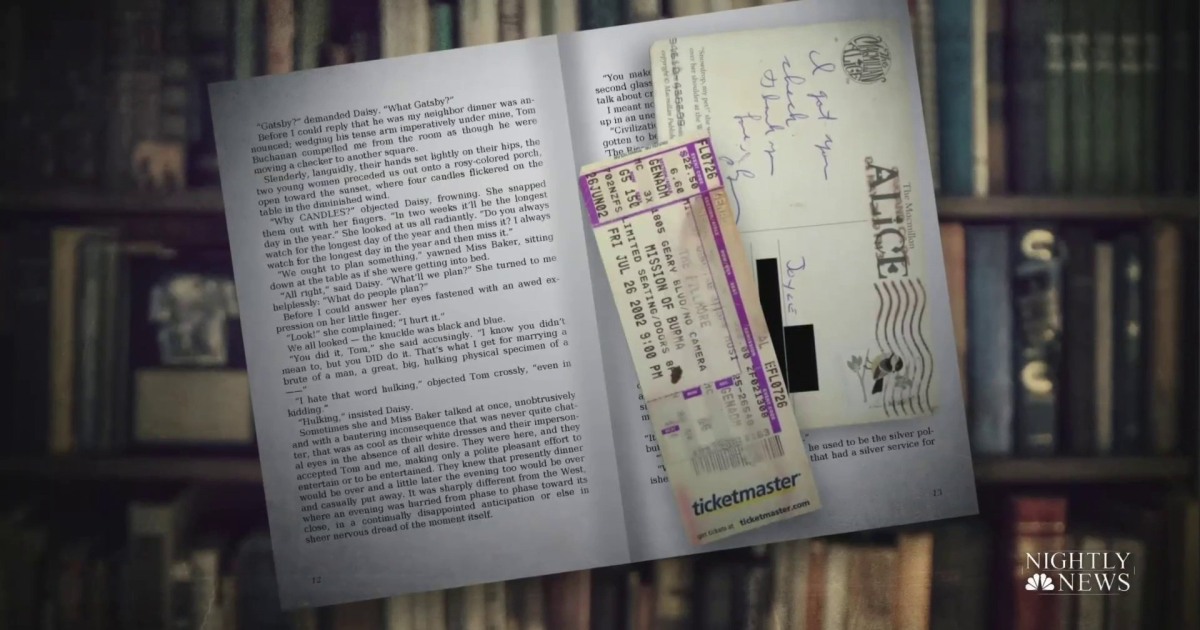 Librarian collects hundreds of items used as bookmarks over a decade