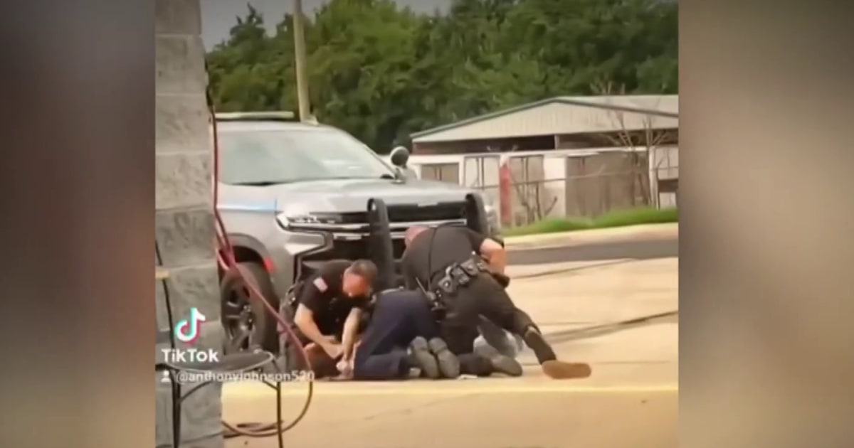 Police officers suspended and placed on leave after video shows them ...