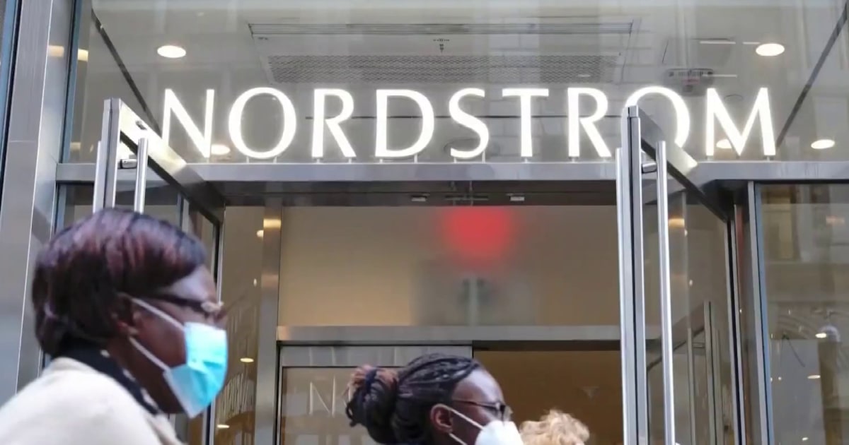 Major retailers slashing prices to sell off excess inventory