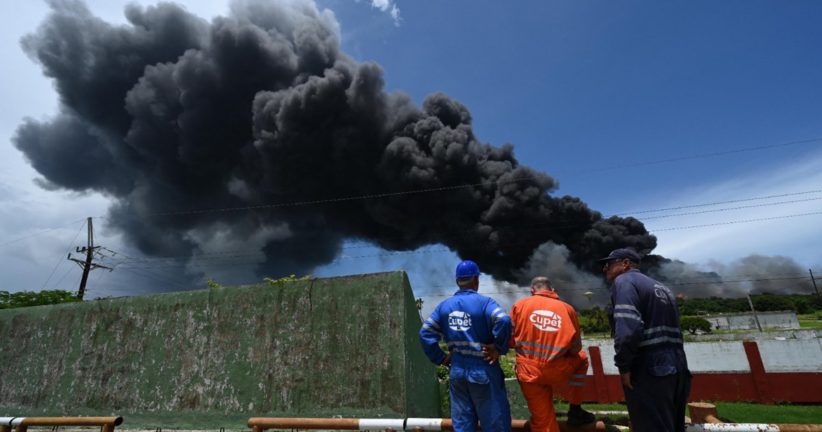 Lightning strike in Cuba sets oil storage tanks on fire leaving over ...