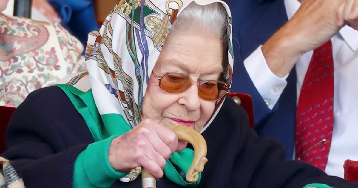 Queen Elizabeth under “medical supervision,” Buckingham Palace says