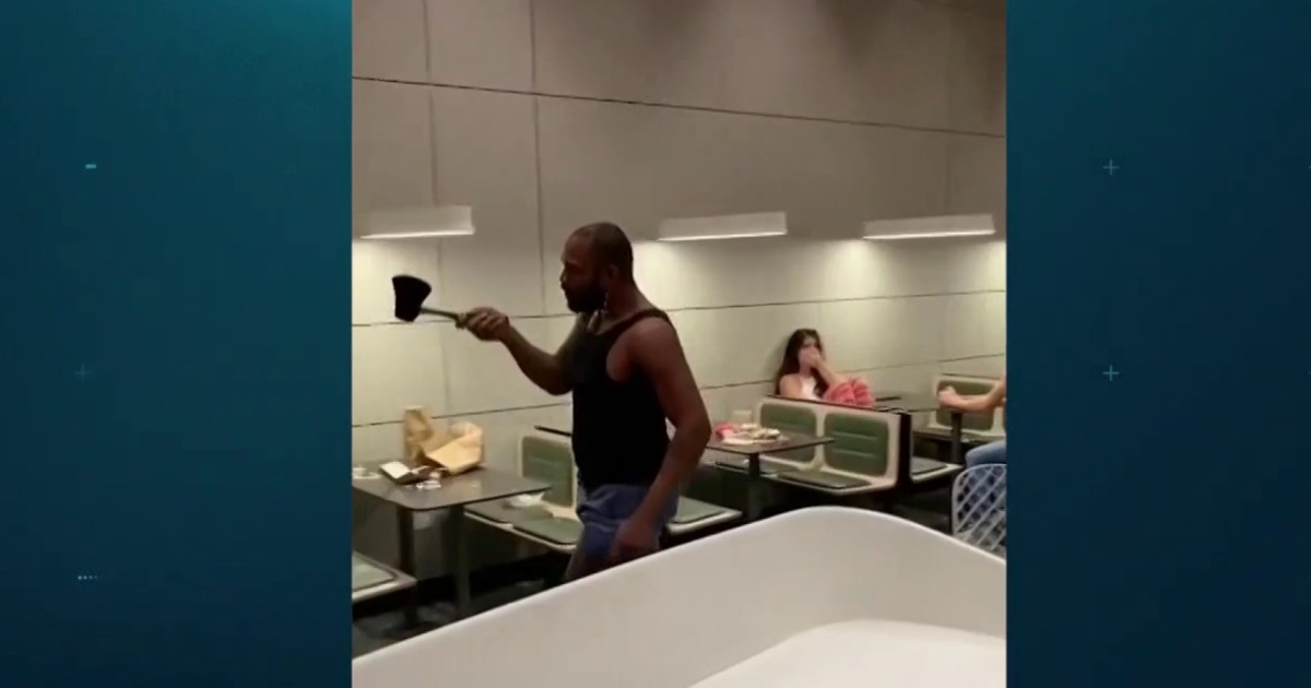 Hatchet-wielding New York man released without bail