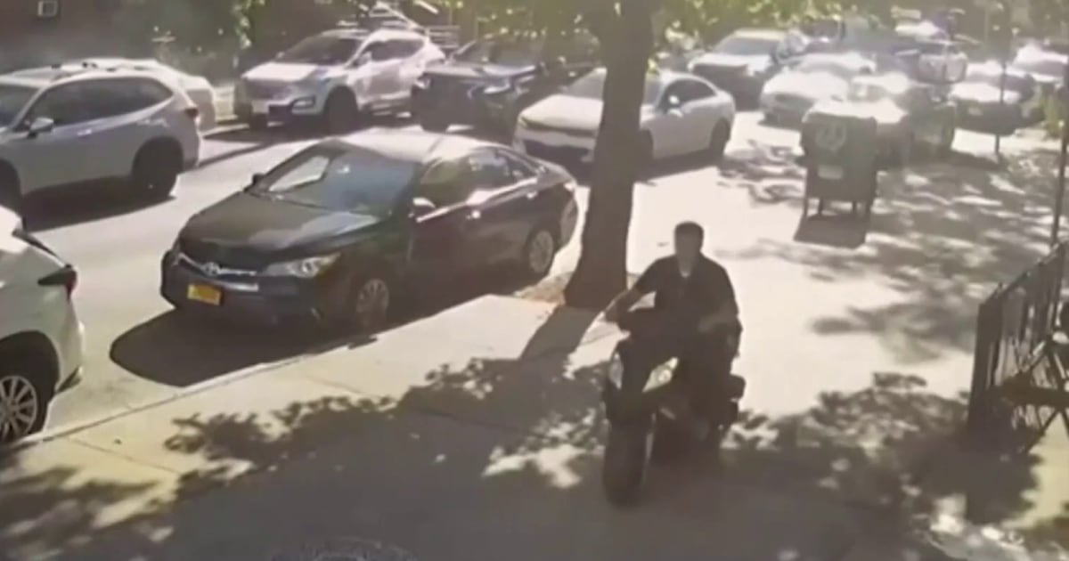 NYPD search for suspect accused of groping seven women while on moped
