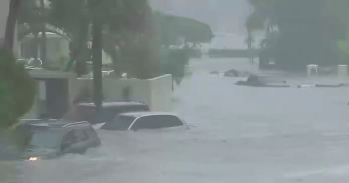 Naples mayor warns of storm surge as Hurricane Ian makes landfall