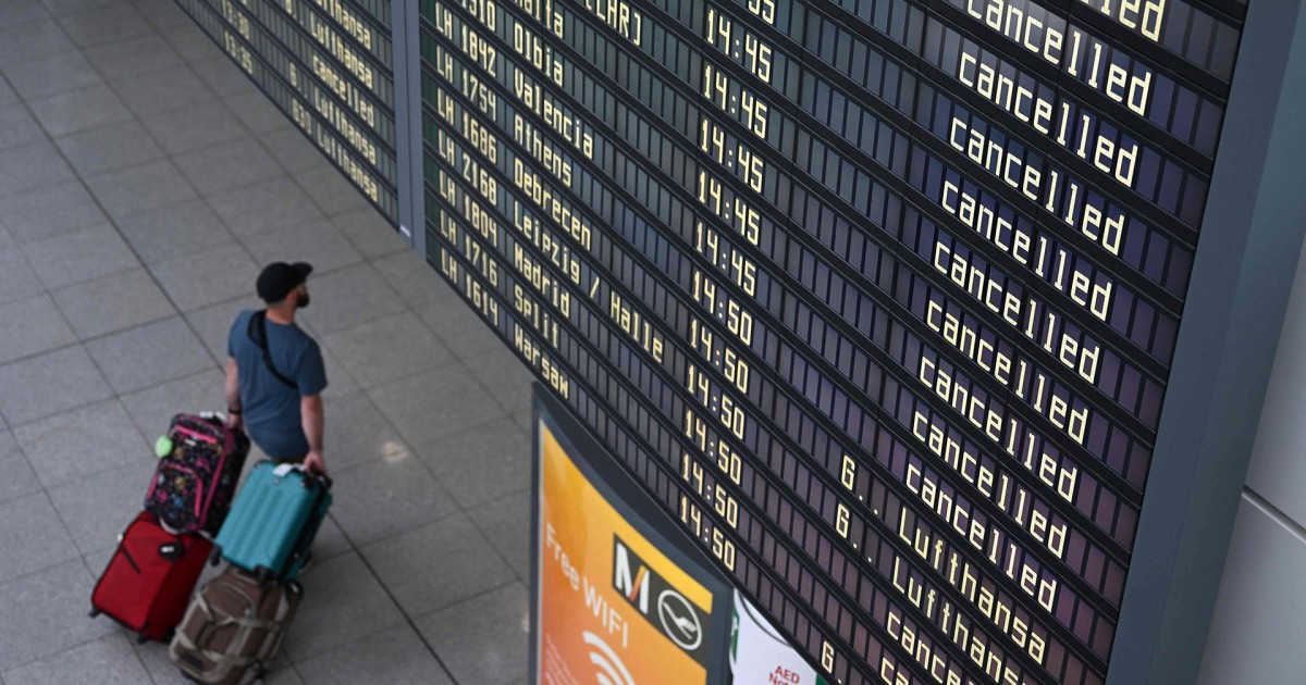 Lufthansa pilot strike causes flight cancellations, stranding thousands ...