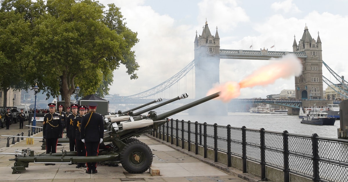 Gun salutes fired across U.K. in tribute to Queen Elizabeth II